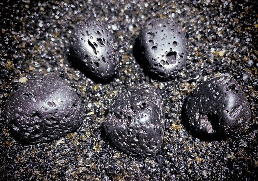 Lava Stone Info – Rocks & Rubies